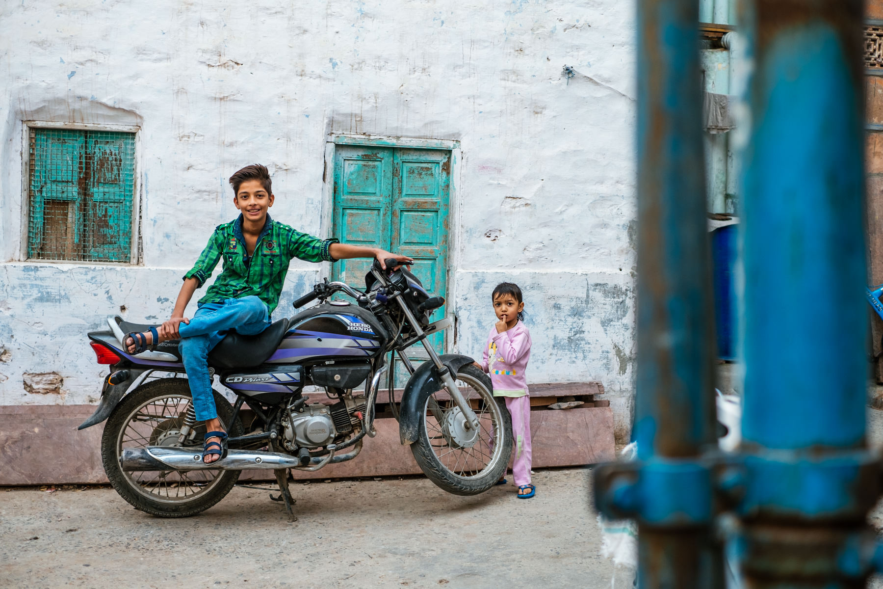 India Street photography 1001 - Johnny Dent Photography